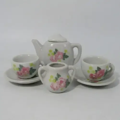 Vintage miniature tea set with 7 pieces