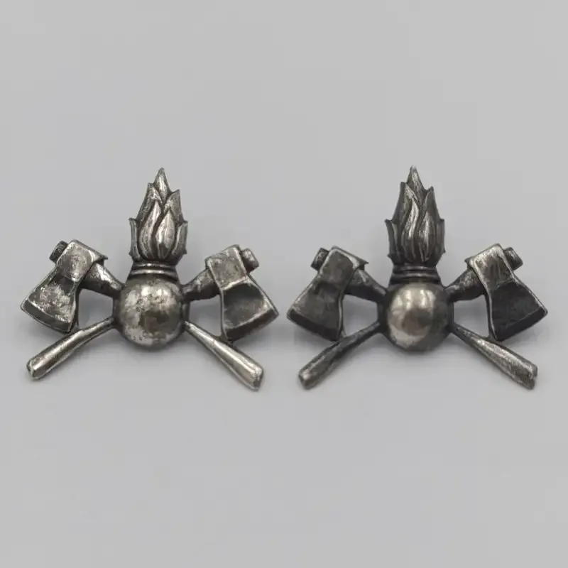 Pair of SWATF Engineers collar badges