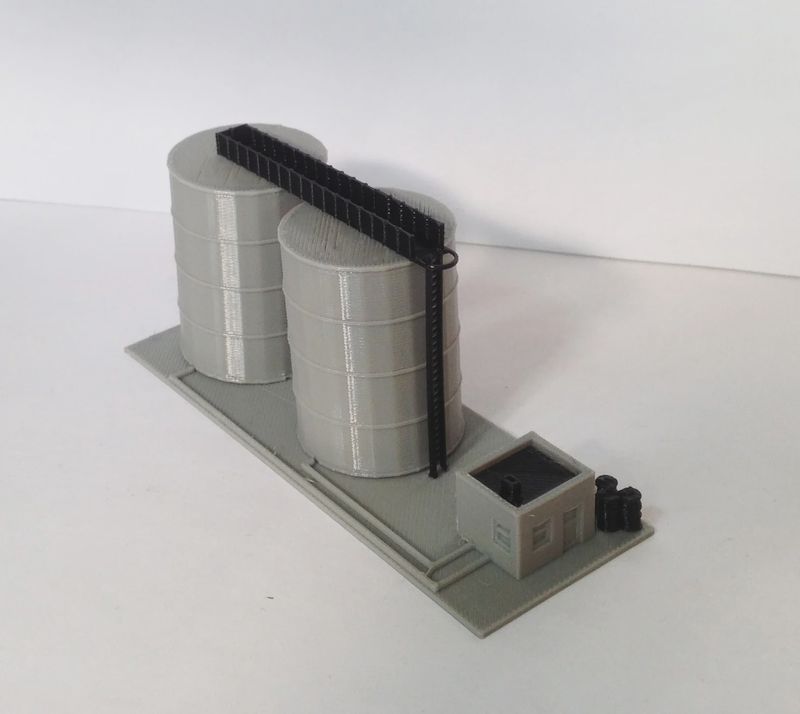 Outland Model Z BK700A Gas/Fuel Standing Tank Set/Railway ...