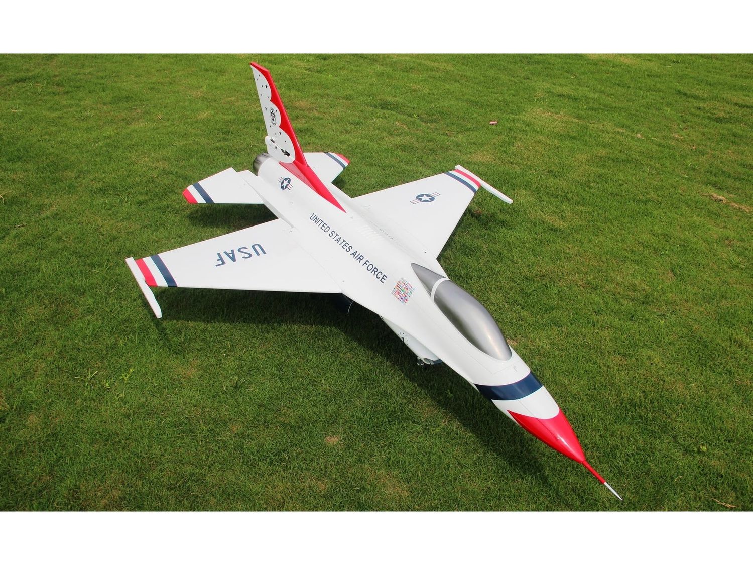 Pilot-RC F-16 Fighting Falcon Turbinen-Jet, Spw 1344mm, ARF-Set mit ...