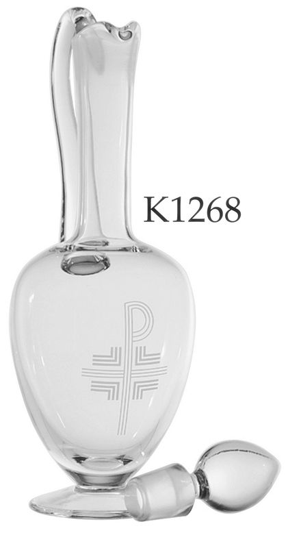Crystal Flagon With Engraved Motif