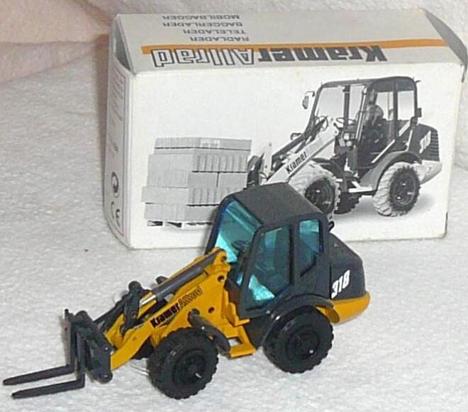 Kramer Wheel Loader w/Forks