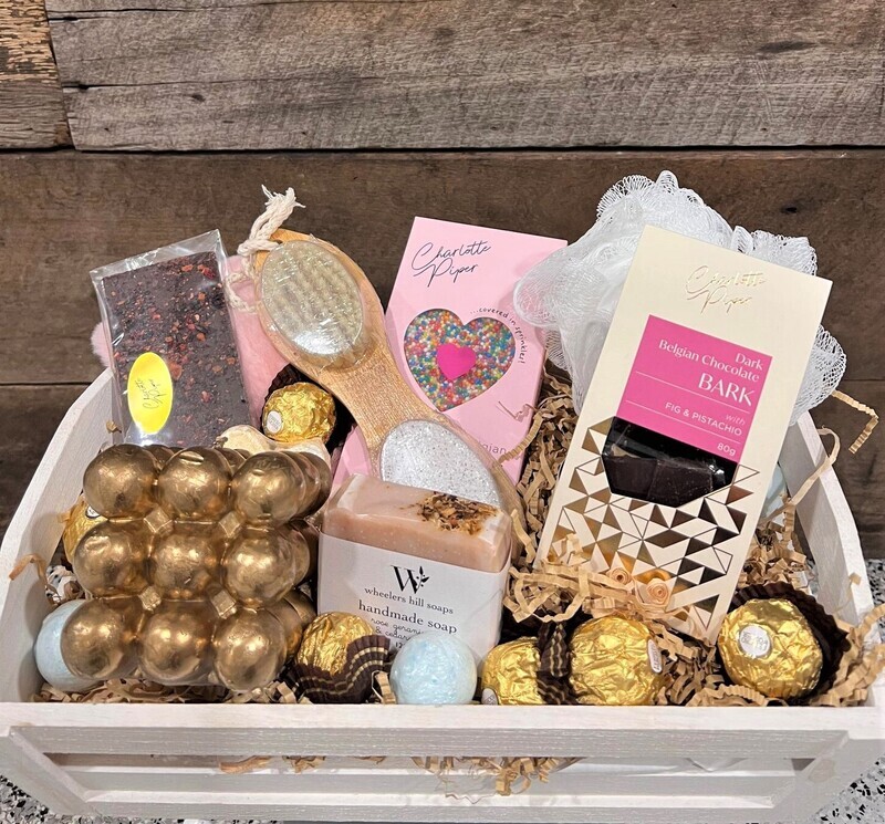 Hamper - Pamper me with Chocolates!