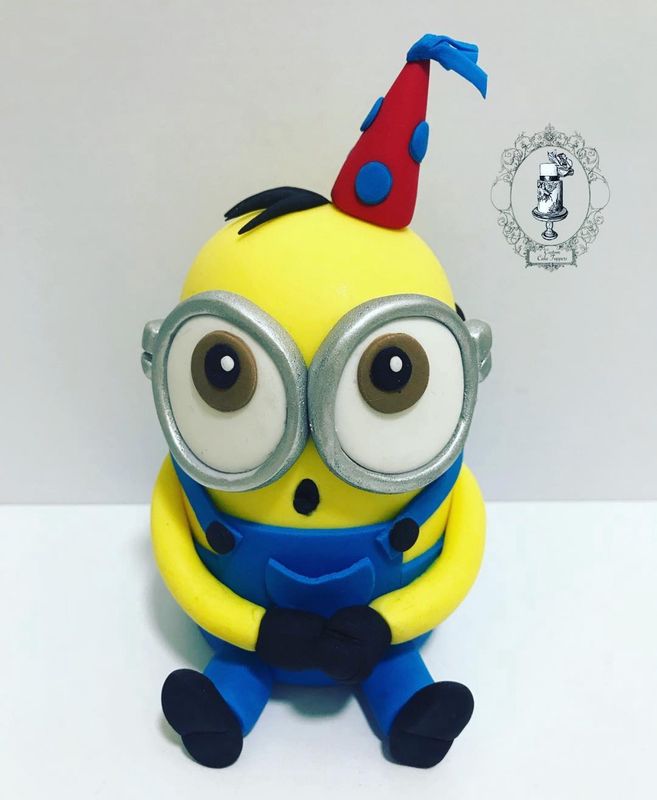 Minions part hat cake