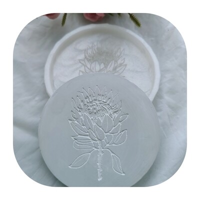 Shop online silicone moulds for resin, concrete, wax and more.