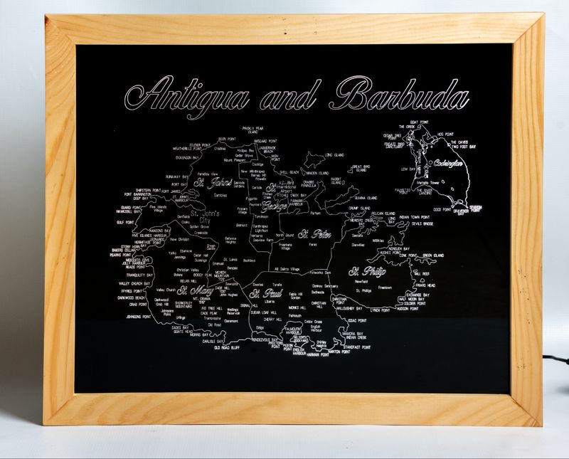 LED-RGB-Gift-Black-Glass-Caribbean-Maps