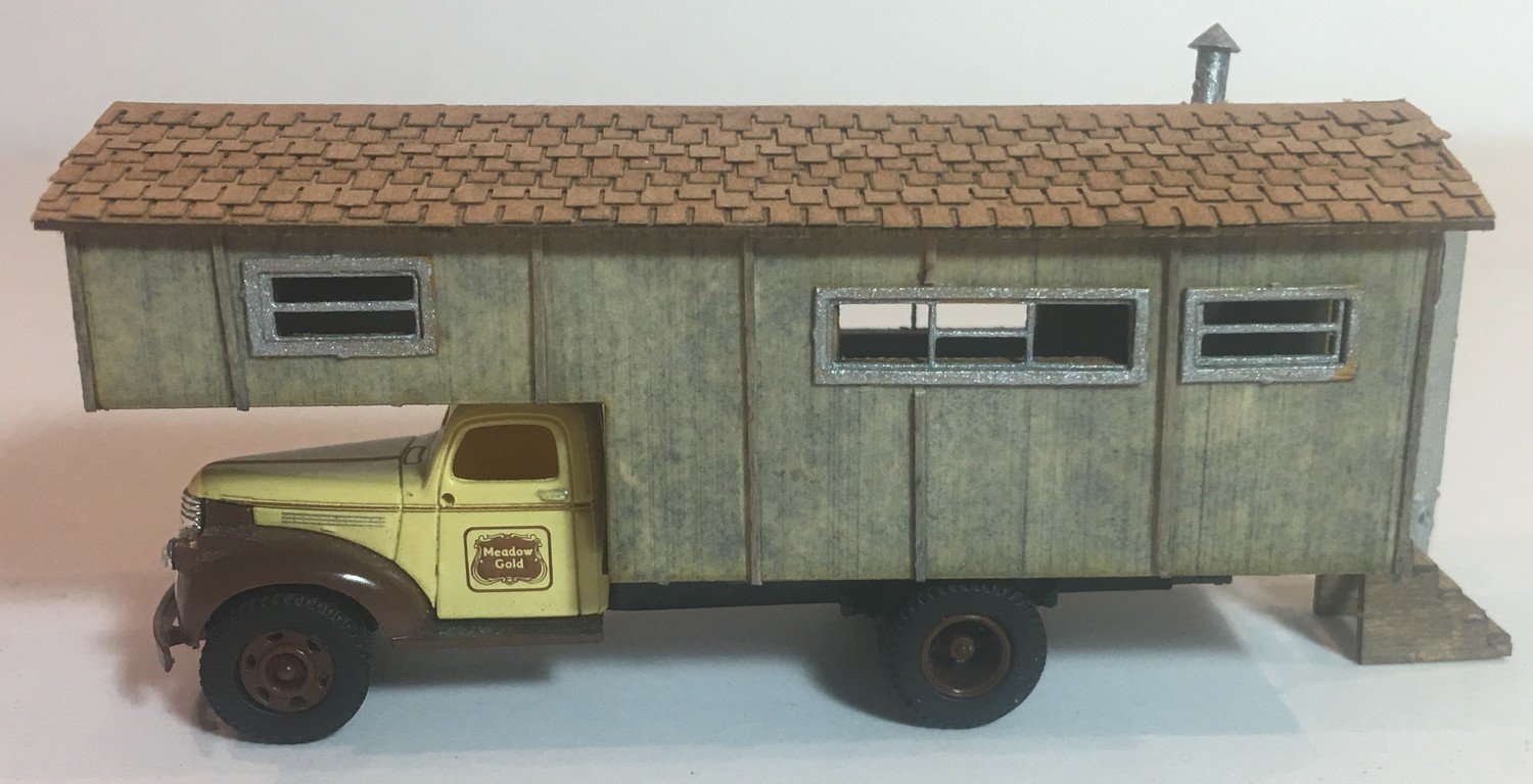 HO Scale Camper - Meadow Gold Truck