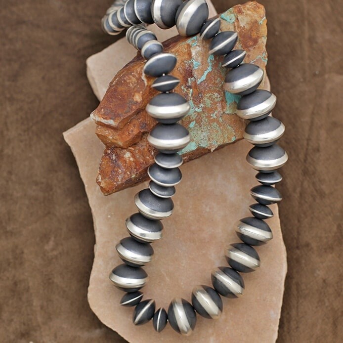 BIL 344 Medium-Large Rose Martin silver beads-26"