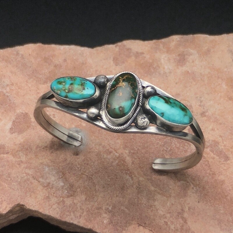 SWS 120 NATIVE AMERICAN HANDMADE ROYSTON TURQUOISE BRACELET