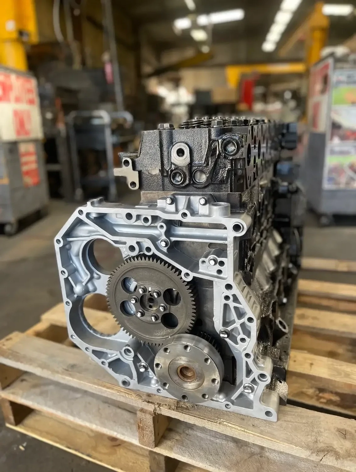 5.9 CUMMINS REAR GEAR FREIGH LINER REMANUFACTURED DIESEL LONG BLOCK