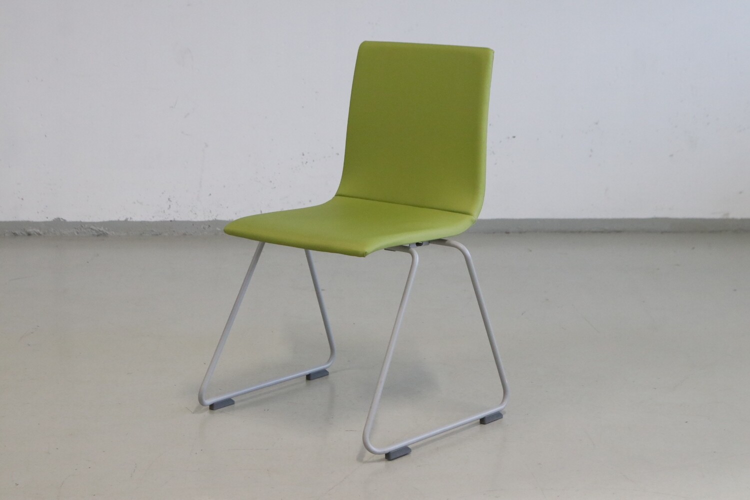 Suomen Kalustekeskus | Kalusteita asiakkaiden ehdoilla