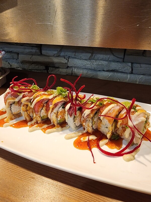 Hamachi Special Roll