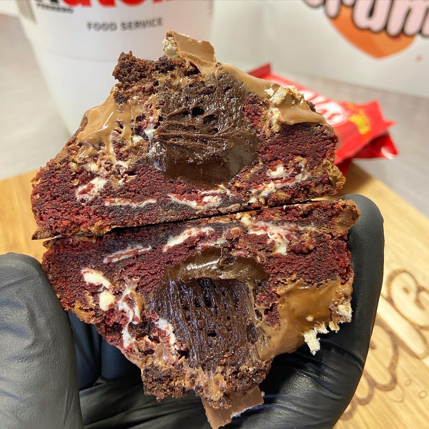 Red velvet muncher 4x150gr (pre-order)