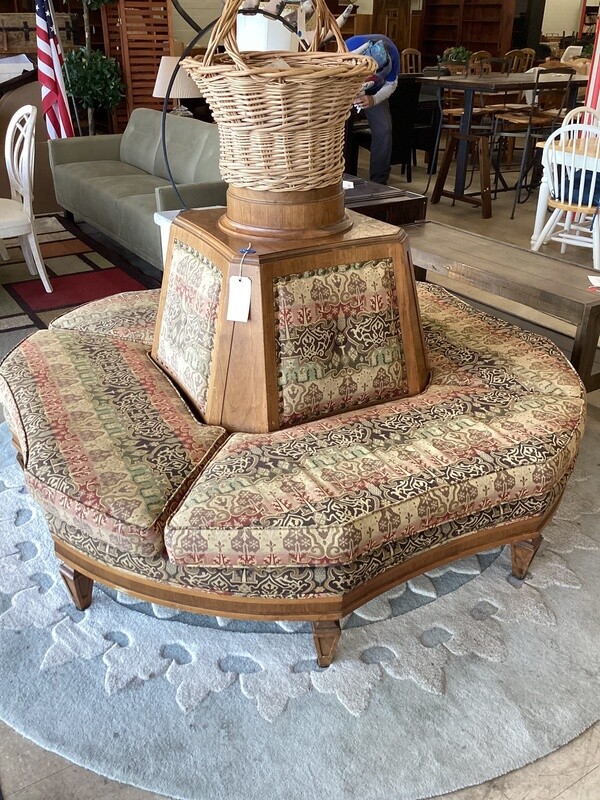 Lobby Couch Aka The Roundy Round