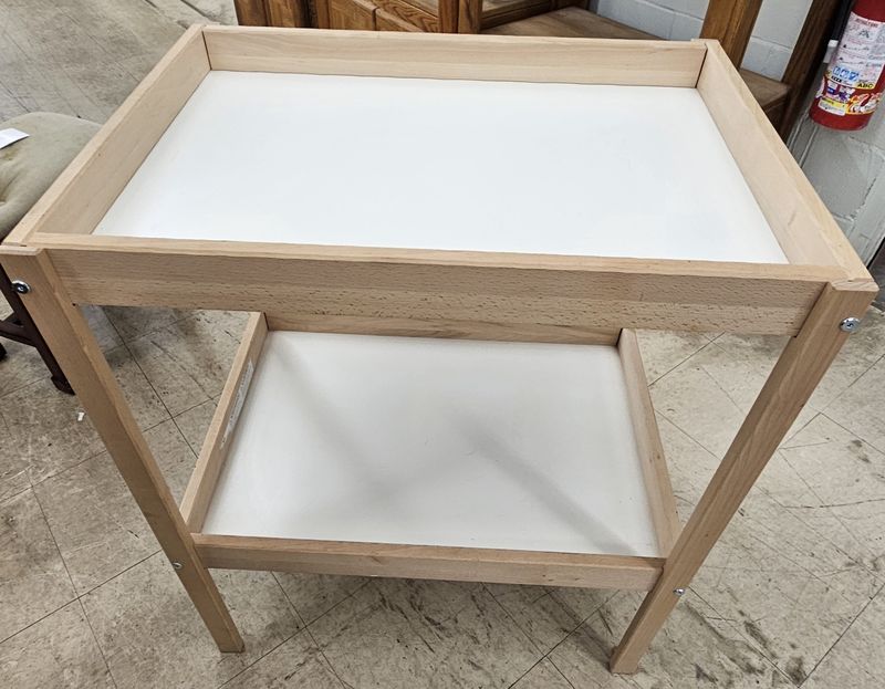 IKEA SNIGLAR changing table
