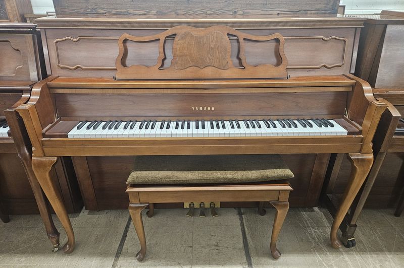 Yamaha P600 Console Piano