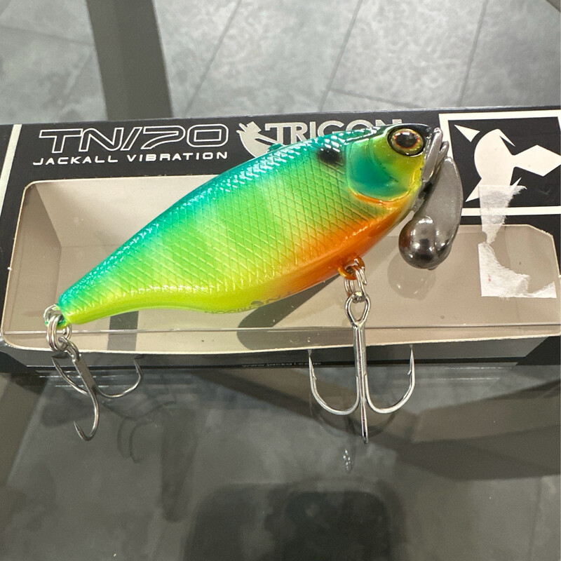 Jackall TN70 Trigon Lime Weed Gill