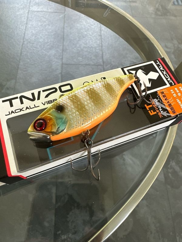 Jackall Vibration TN70 Full Tungsten Uroko HL Chart Back Blue Gill 18.5g 70mm Sinking