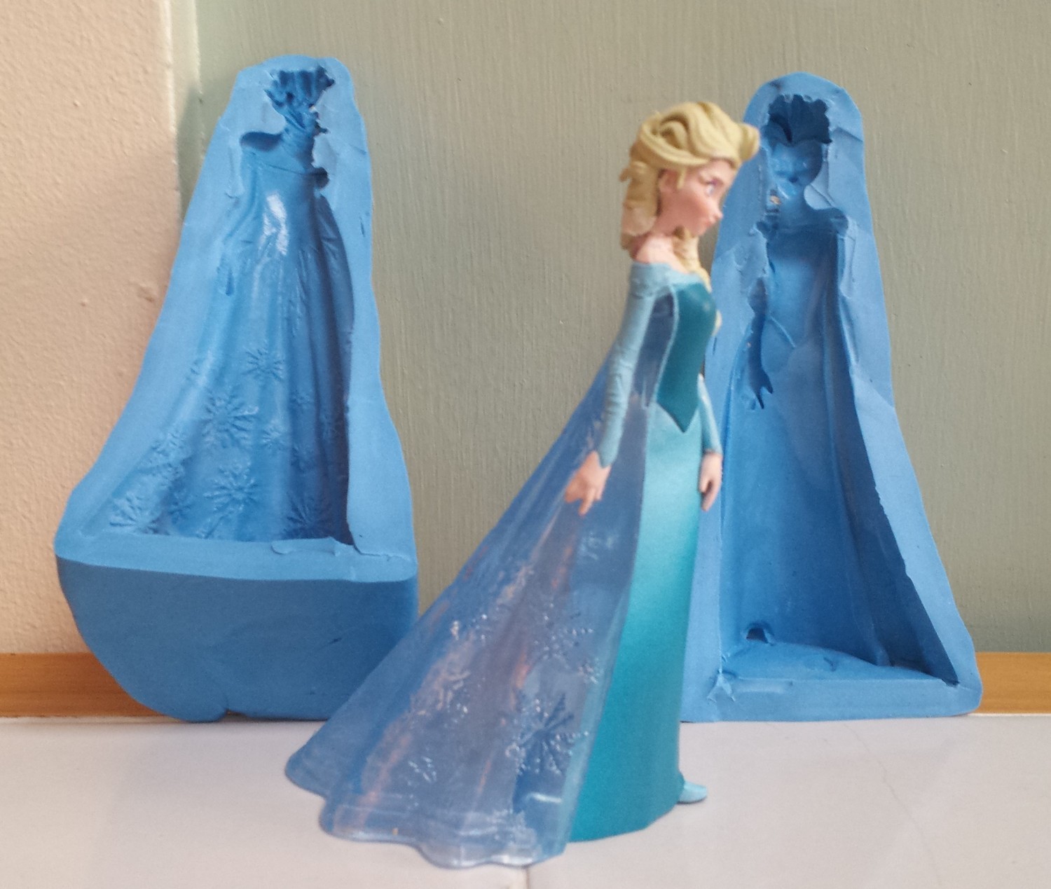 3D PRINCESS ELSA 002 SILICONE MOULD