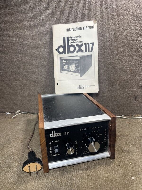 Vintage DBX 117 Compressor Dynamic Range Enhancer With Booklet