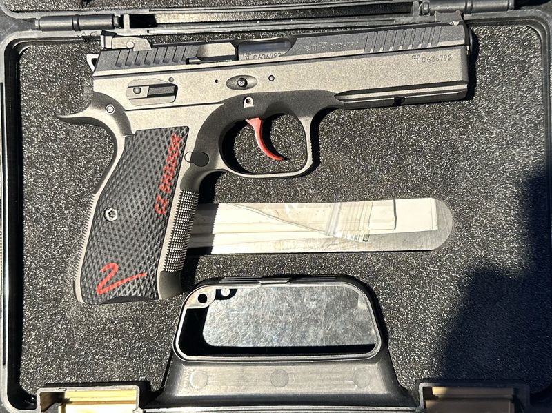 Consignment USed Cz Shadow 2 Cerakoted Grey 9mm With 7 Mags And IPSC ...