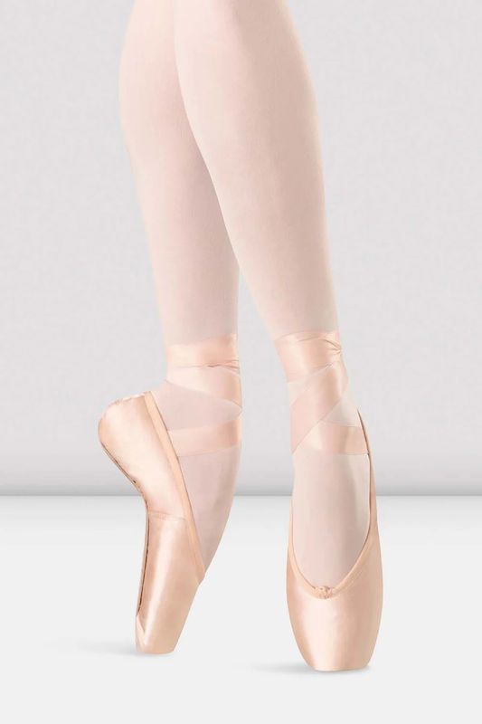 S0109L Hannah Pointe Shoe