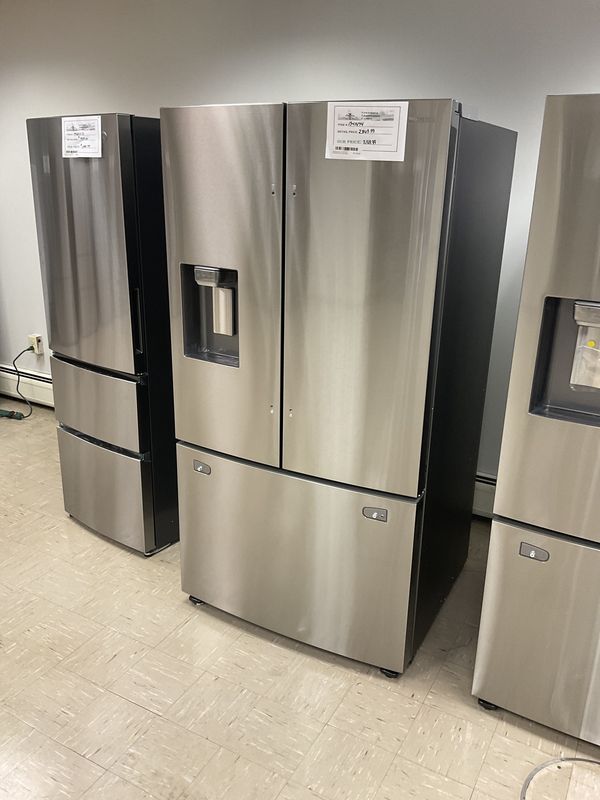 Samsung 28-cu ft French Door Refrigerator with Dual Ice Maker ...