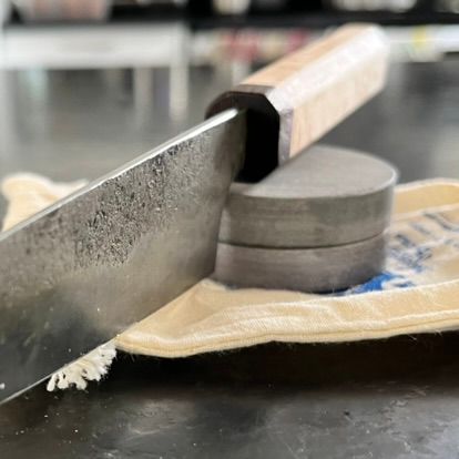 COTPYR DELUXE sharpening stone Puck 52mm diameter