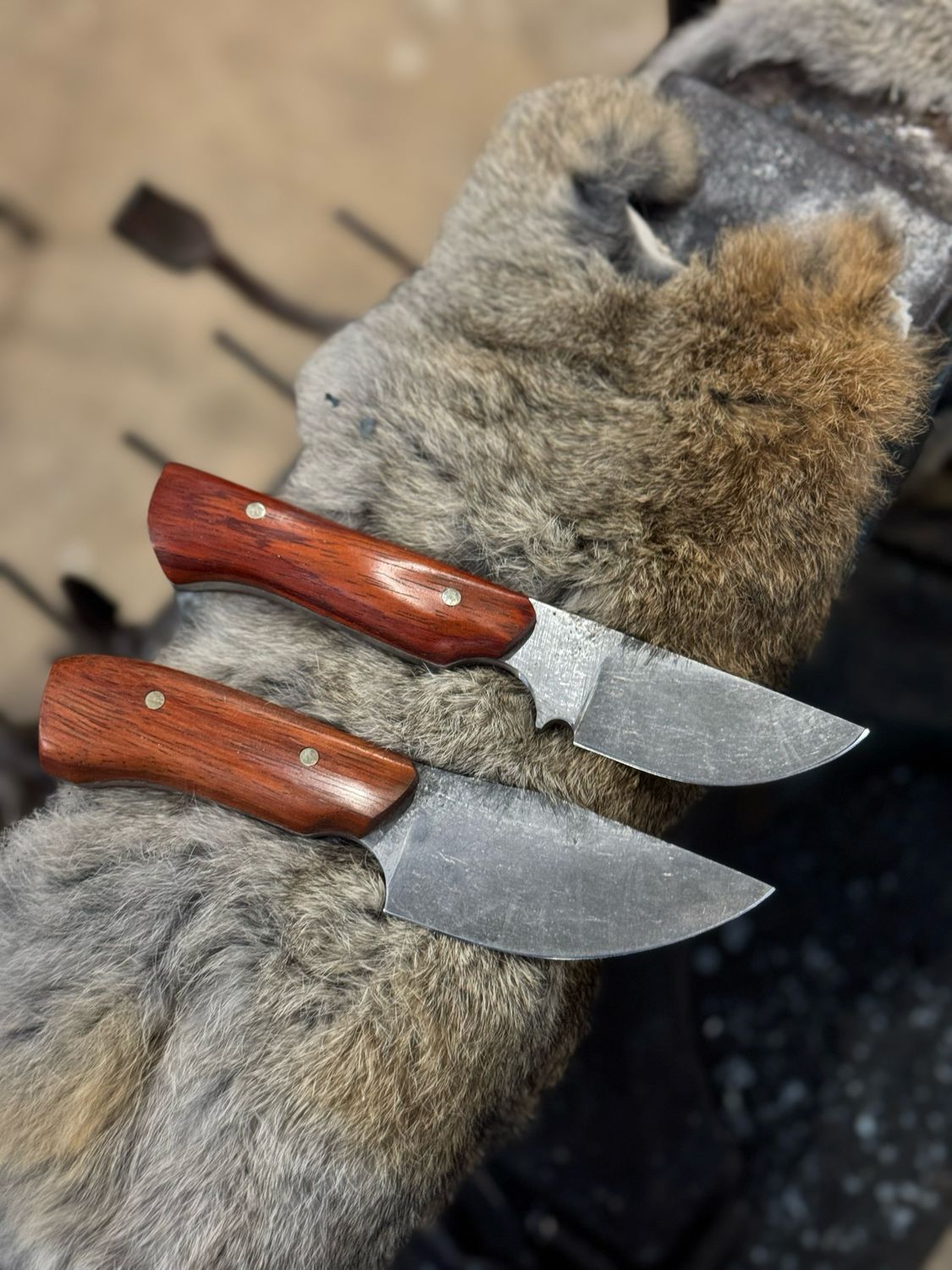 Full tang skinning knife set