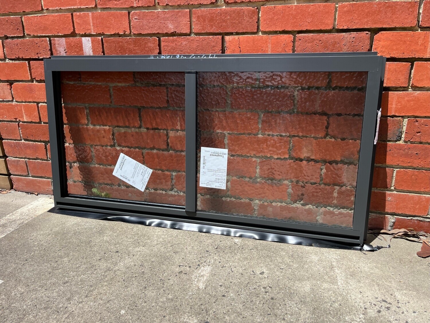 STD (AC3.2) 0612 NEW ESW52 600H X 1210W OBSCURE SLIDING WINDOW MONUMENT SF