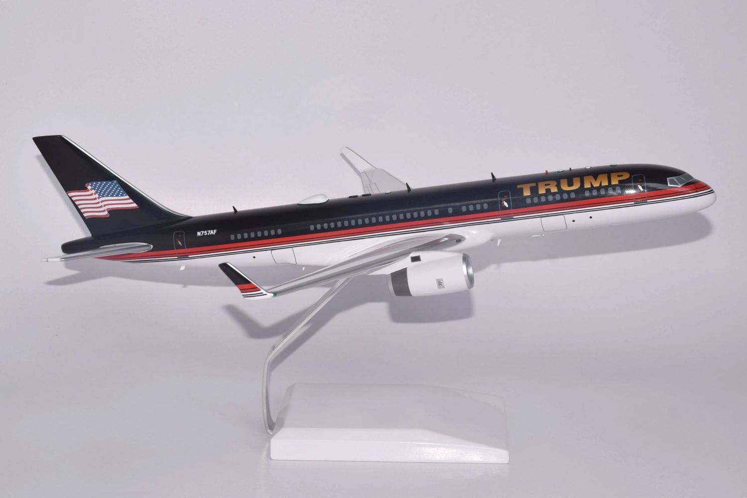 TRUMP 757 Aircraft Model 17 inch - Aircraft Collectibles. Check our ...