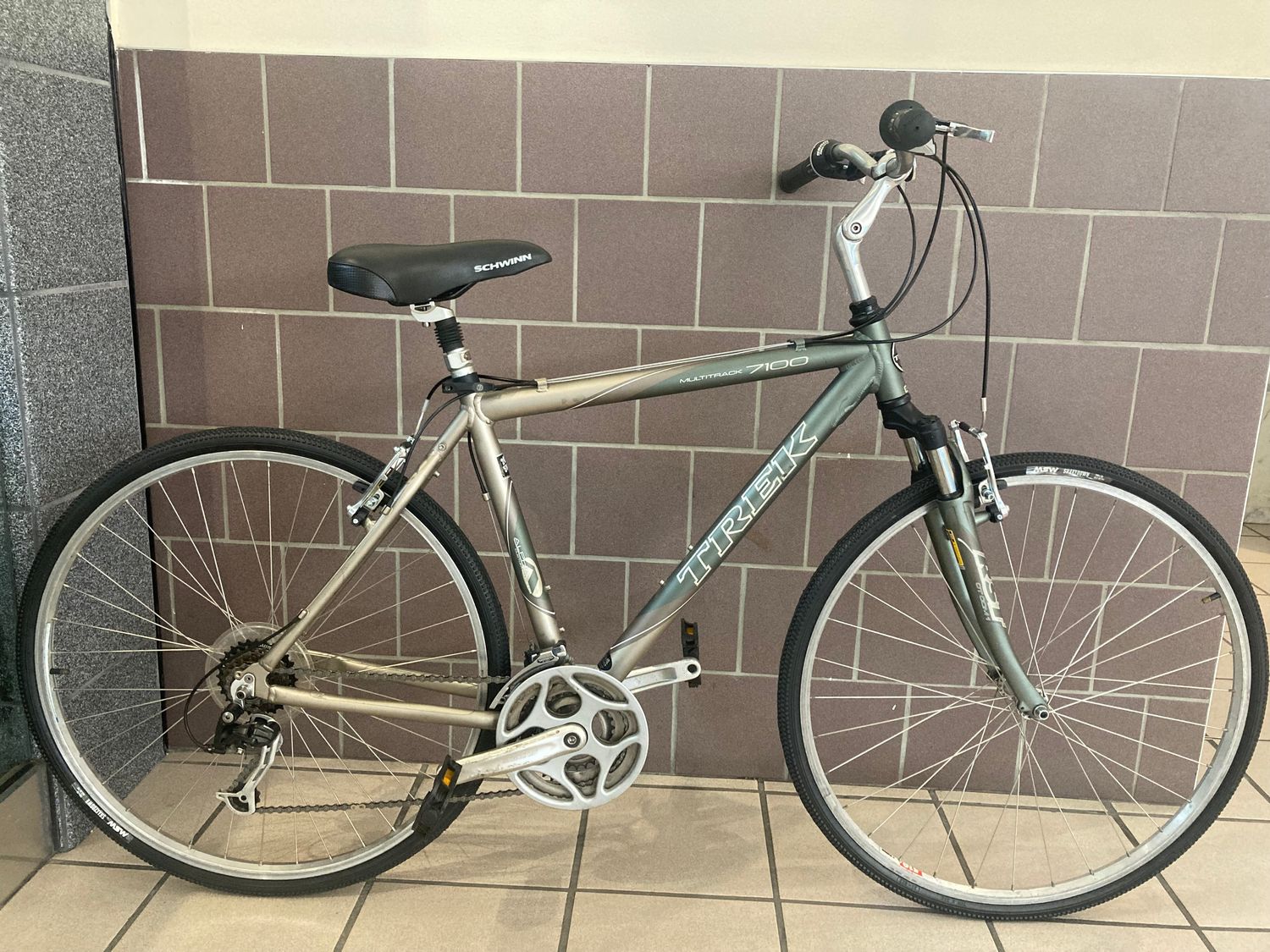 Trek Multitrack 7100 (20")