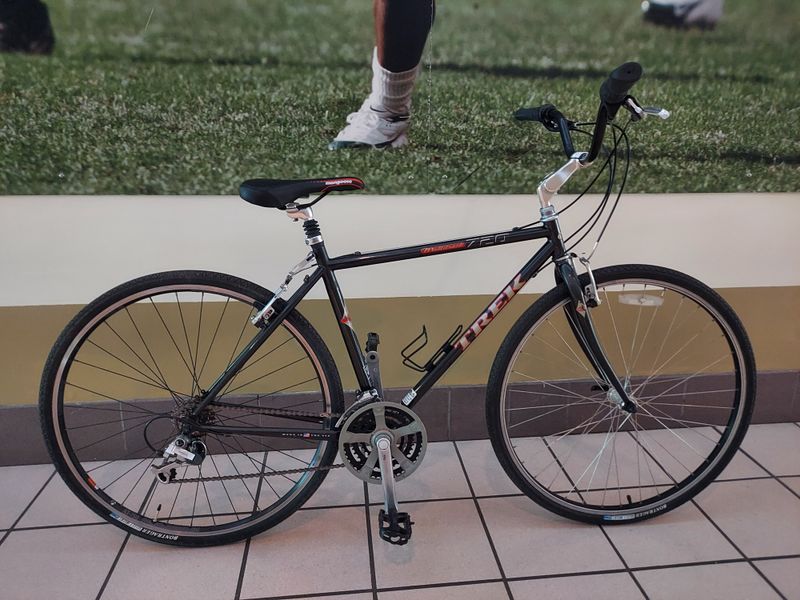 Trek Multitrack 720 (19")