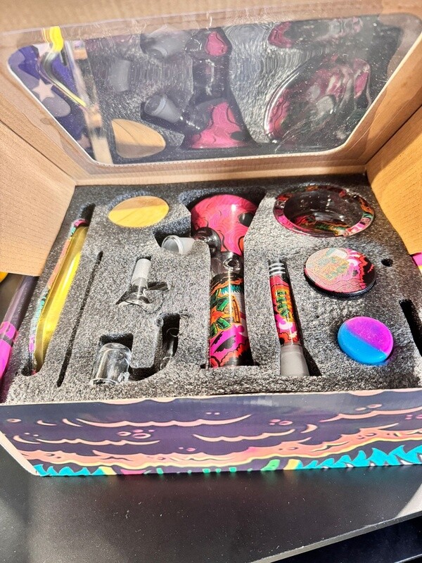 WATER BONG BOX 8 PCS SET