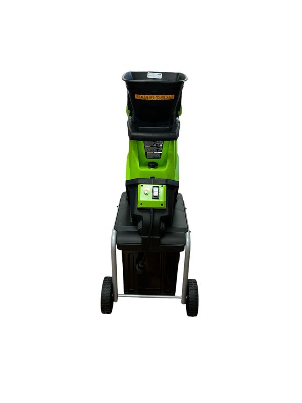 Earthwise 1.25 in. 15 Amp Electric Corded Chipper Shredder GS70015