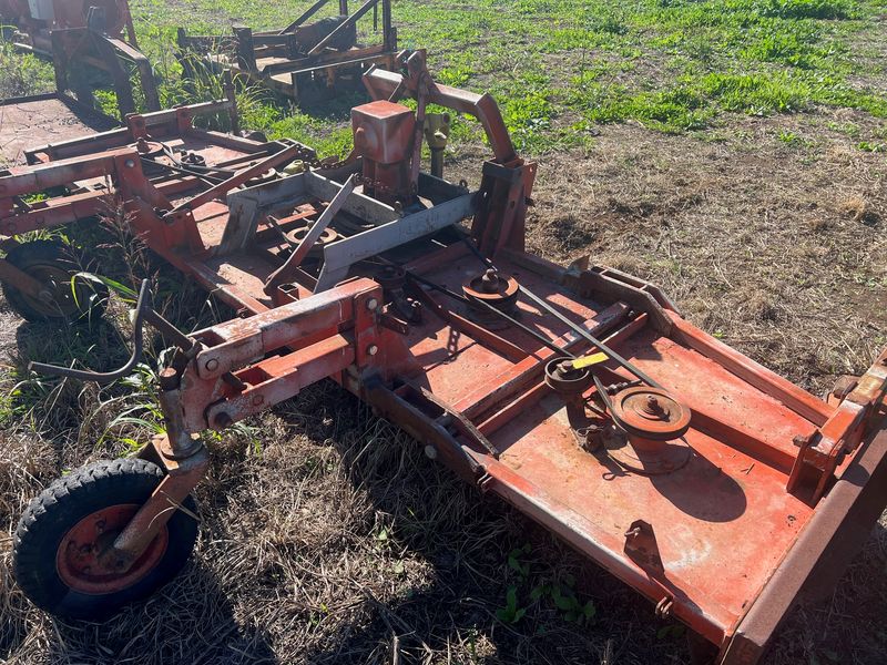 Superior slasher (folding wings)