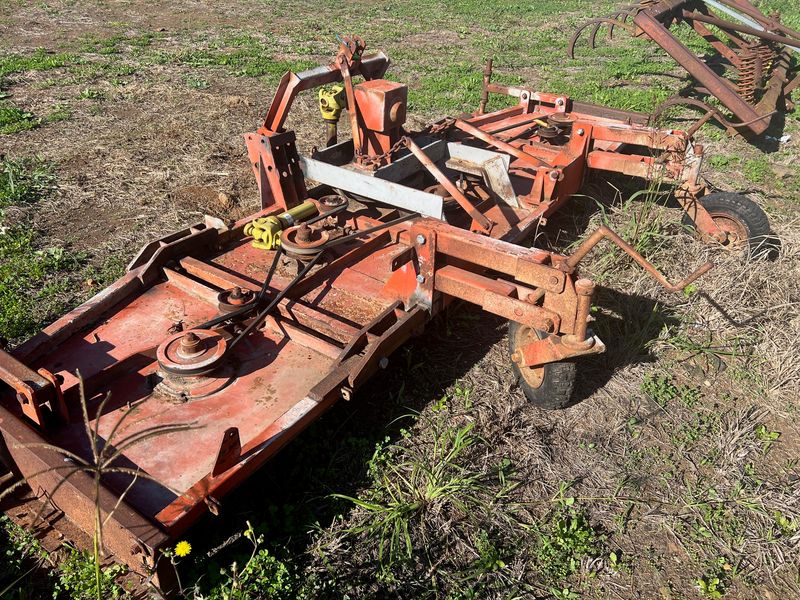 Superior slasher (folding wings)