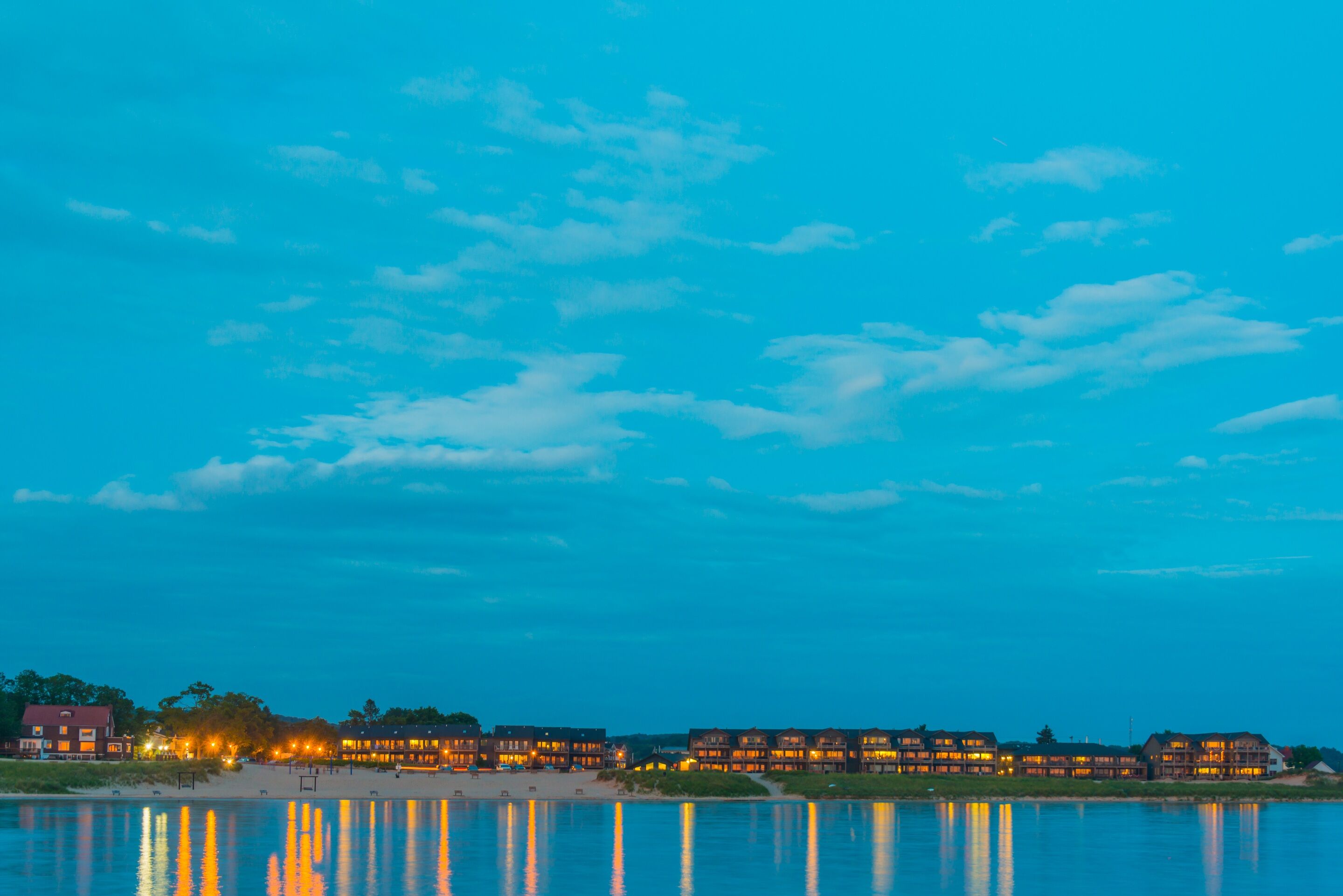 PHIL STAGG PHOTOGRAPHY is happiness delivered.