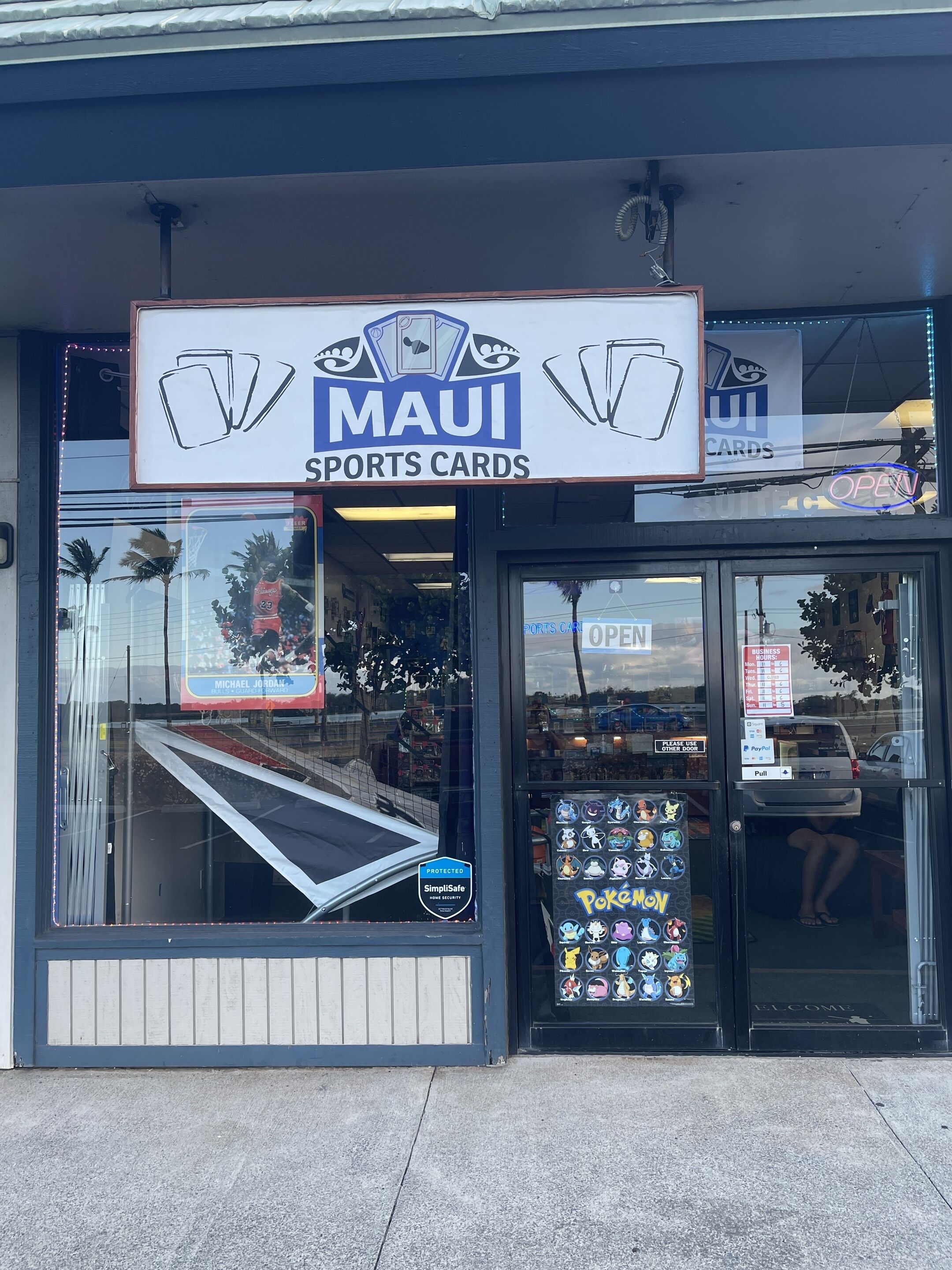 Maui Sports Cards