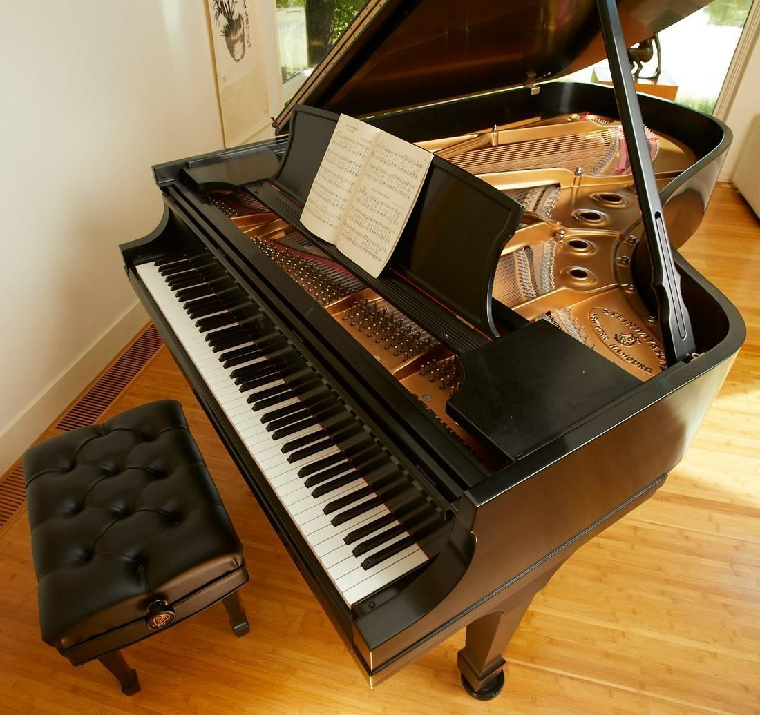 ROYAL PIANO GALLERY